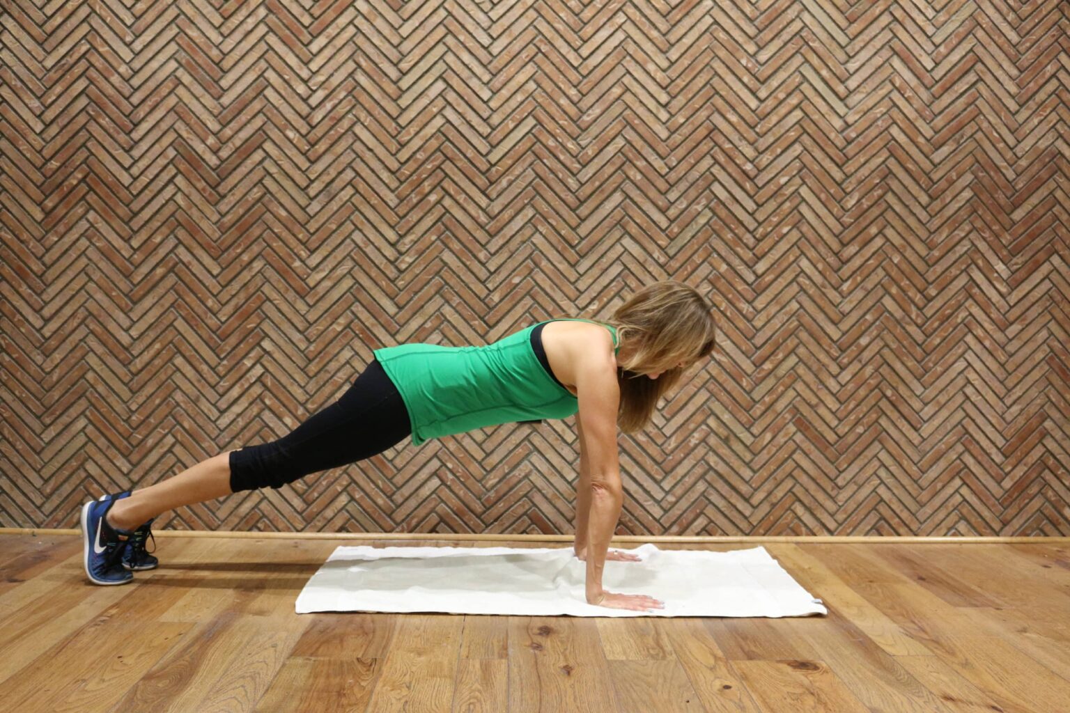 5-Minute No Equipment Workout | Red Mountain Weight Loss